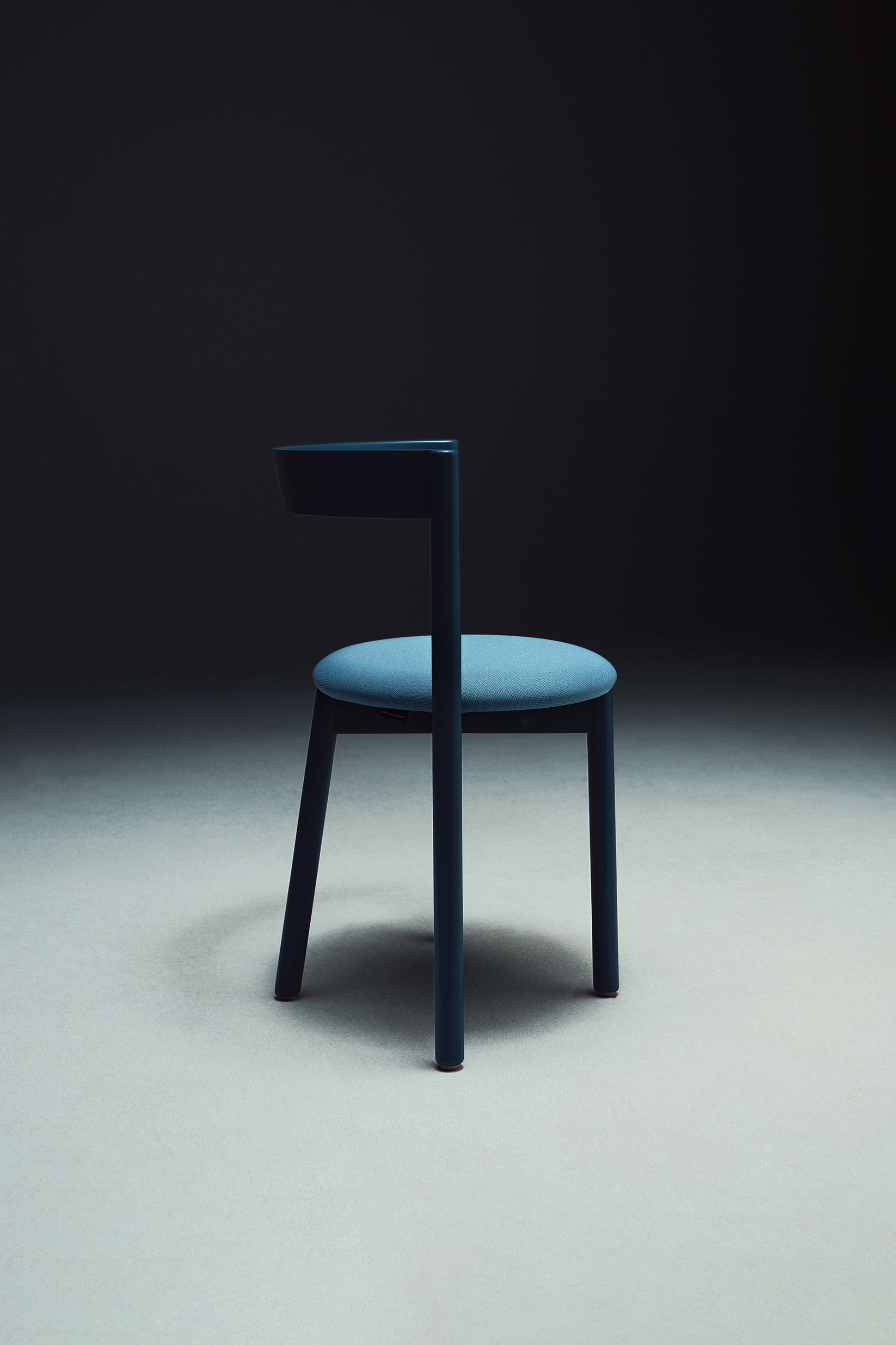 April Chair – La Manufacture