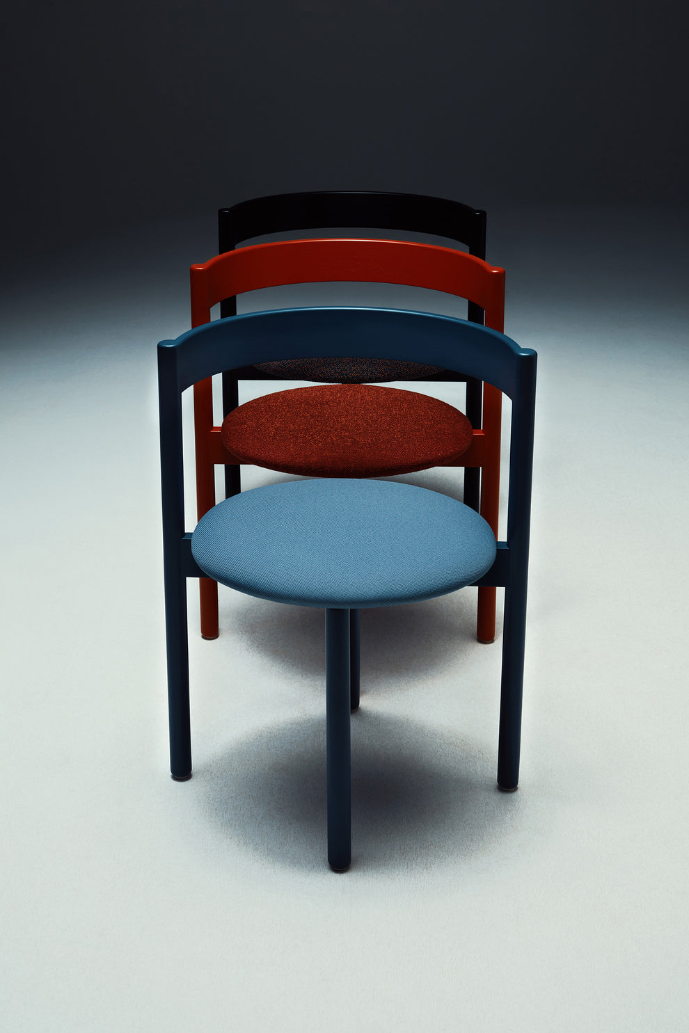 April Chair – La Manufacture